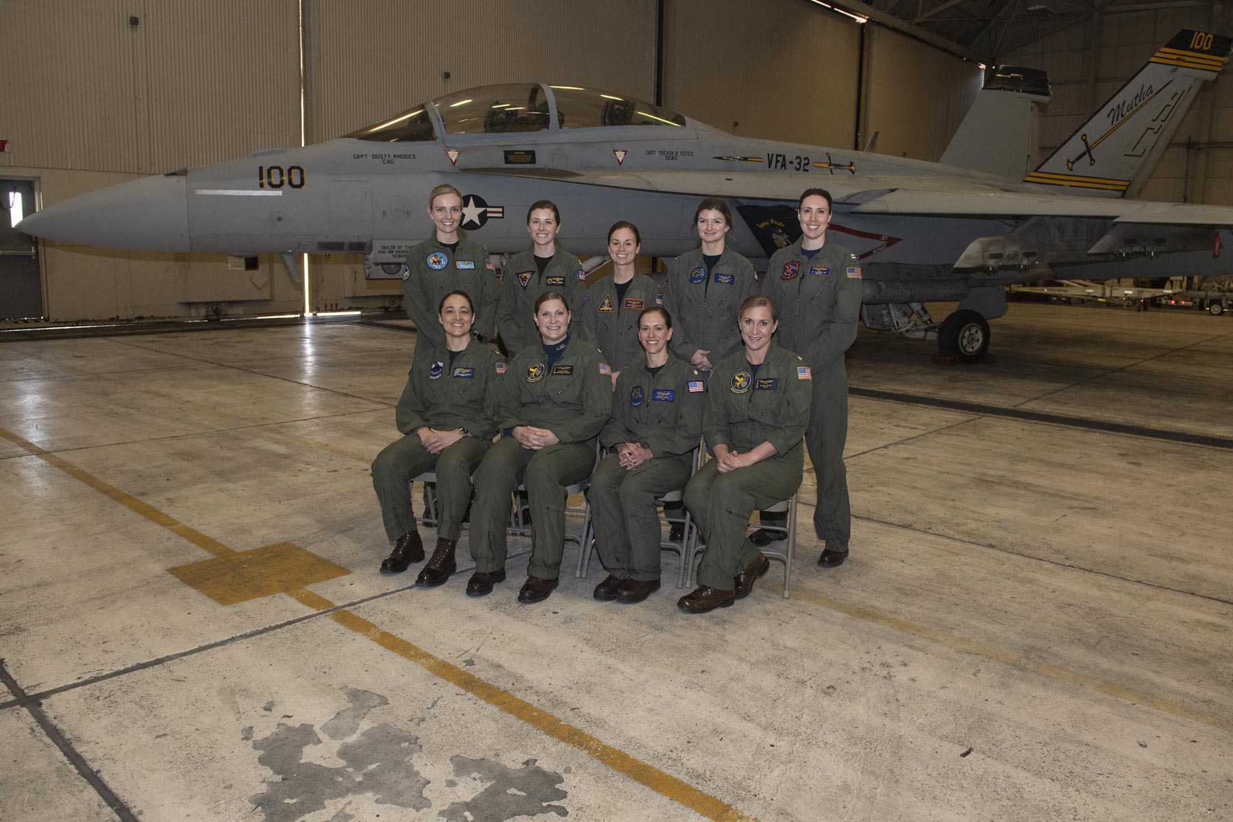 All-Women Crew Preps for Flyover Honoring Legendary Female Pilot ...