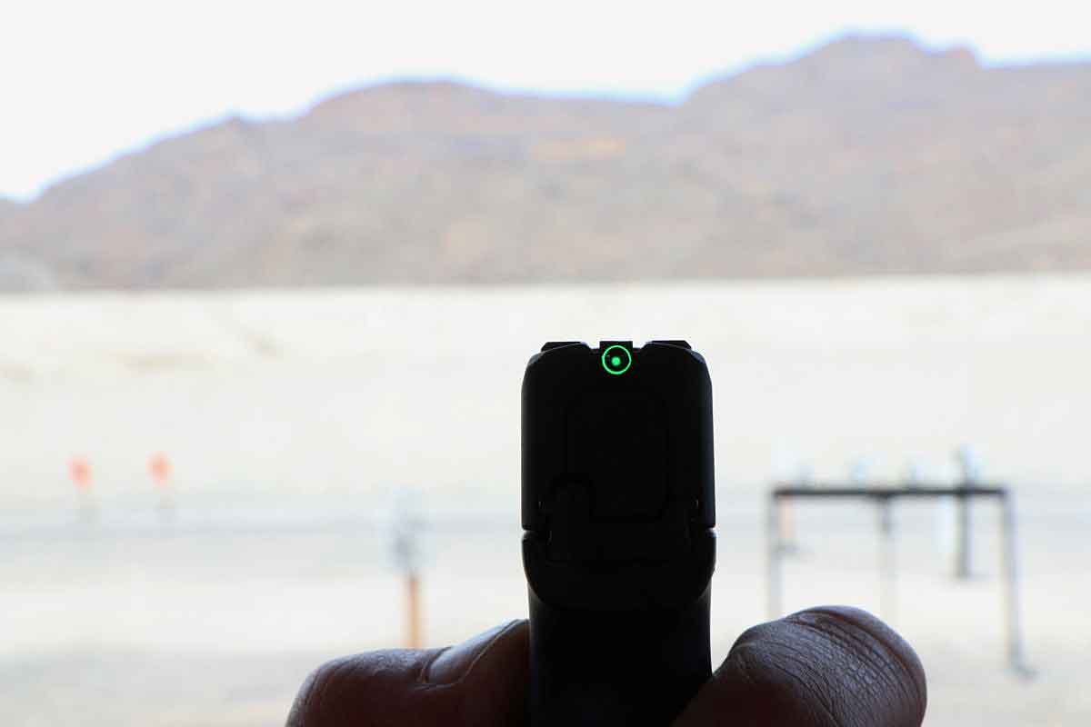 Sig Sauer's New Carry Gun Features Glowing Sight System Embedded into ...